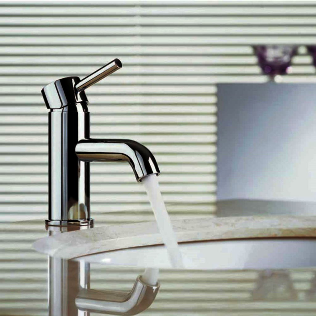 Flova Levo Chrome Round 142MM Mono Basin Mixer Tap + Clicker Waste